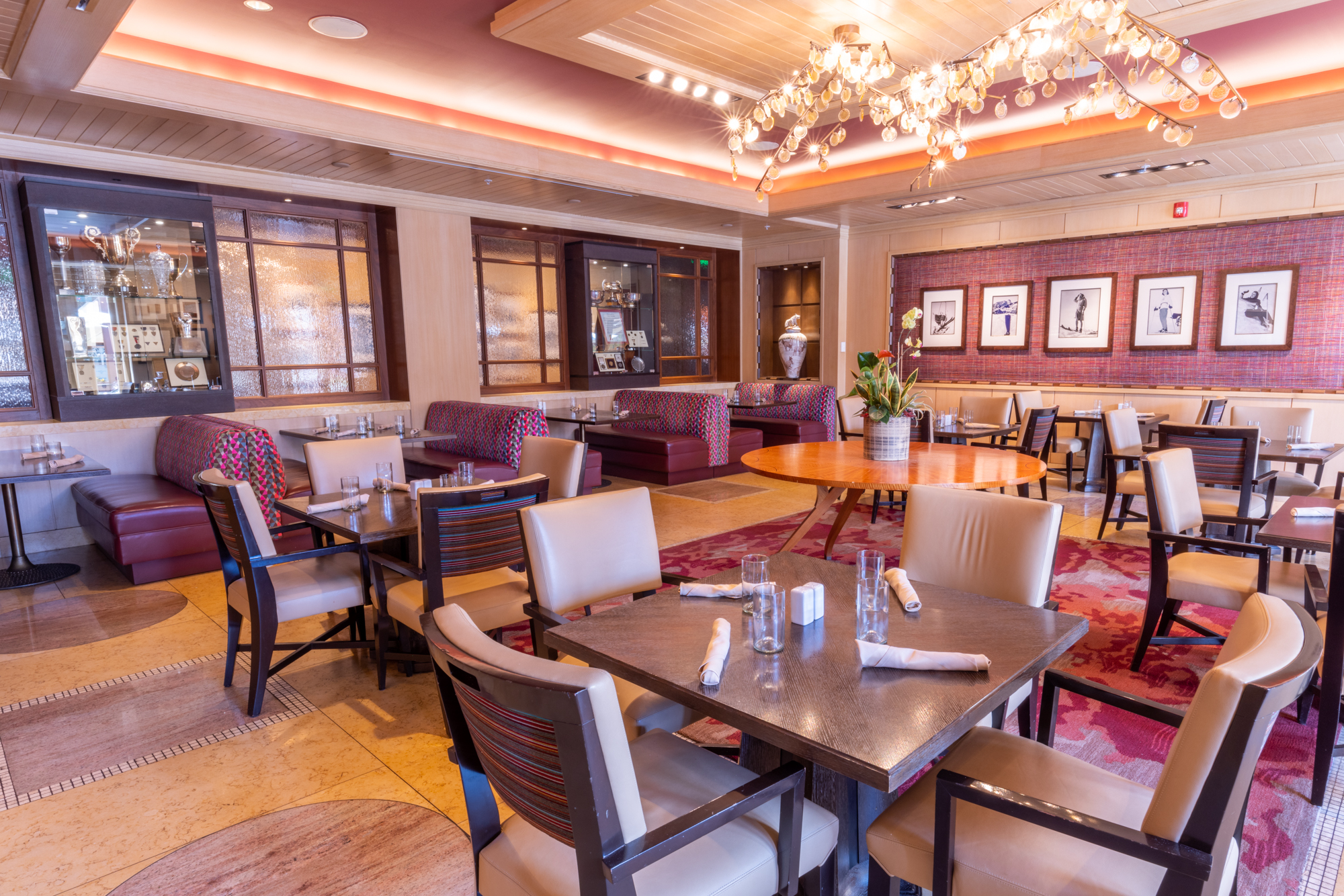 Shop, Dine, Enjoy: Sun Valley Village | Sun Valley