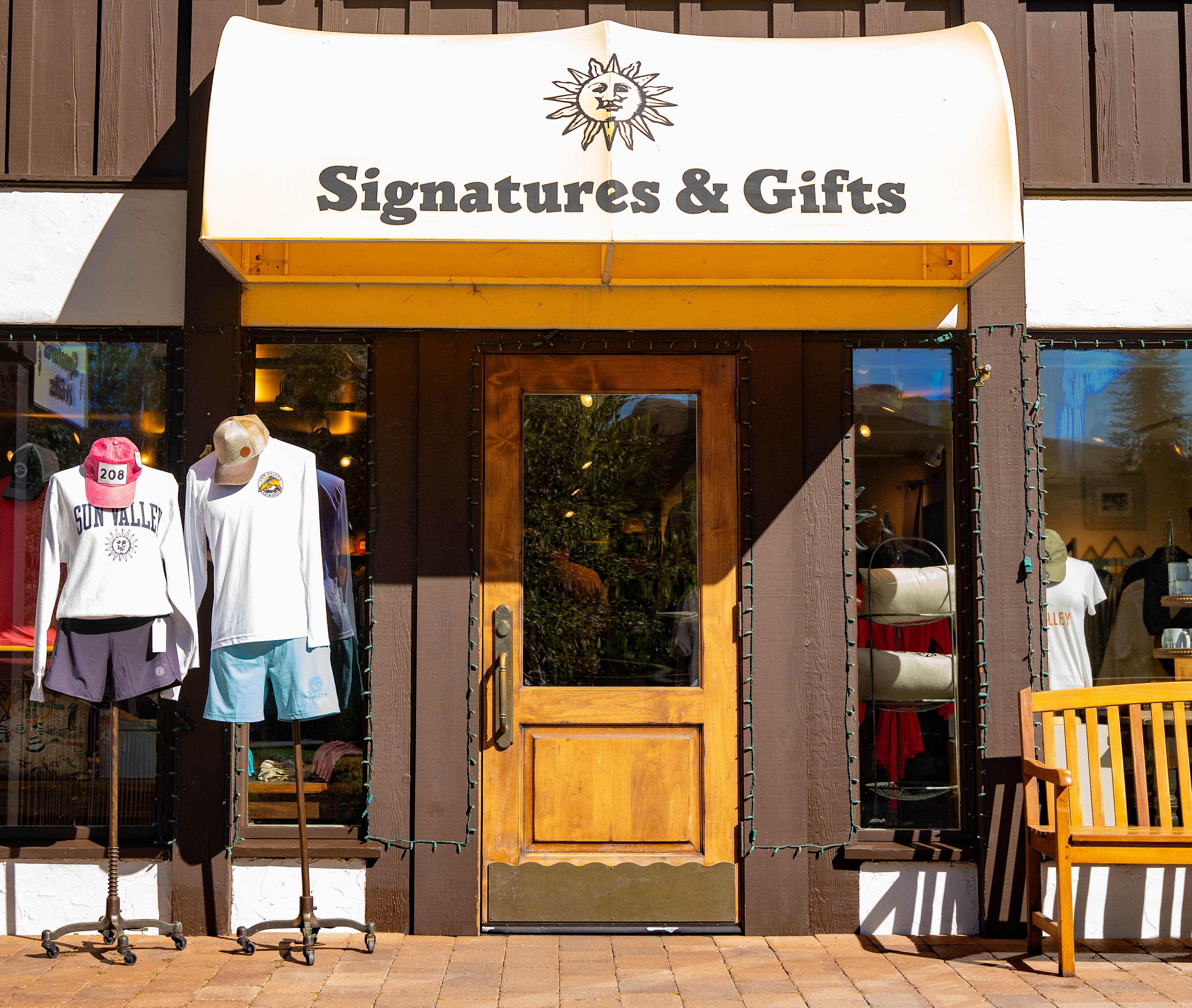 Signatures & Gifts Shop | Sun Valley